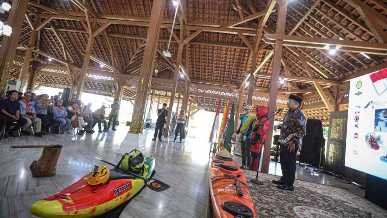 Lepas Ekspedisi Wanadri 2025, Farhan: Inilah Soko Guru Indonesia dari ...